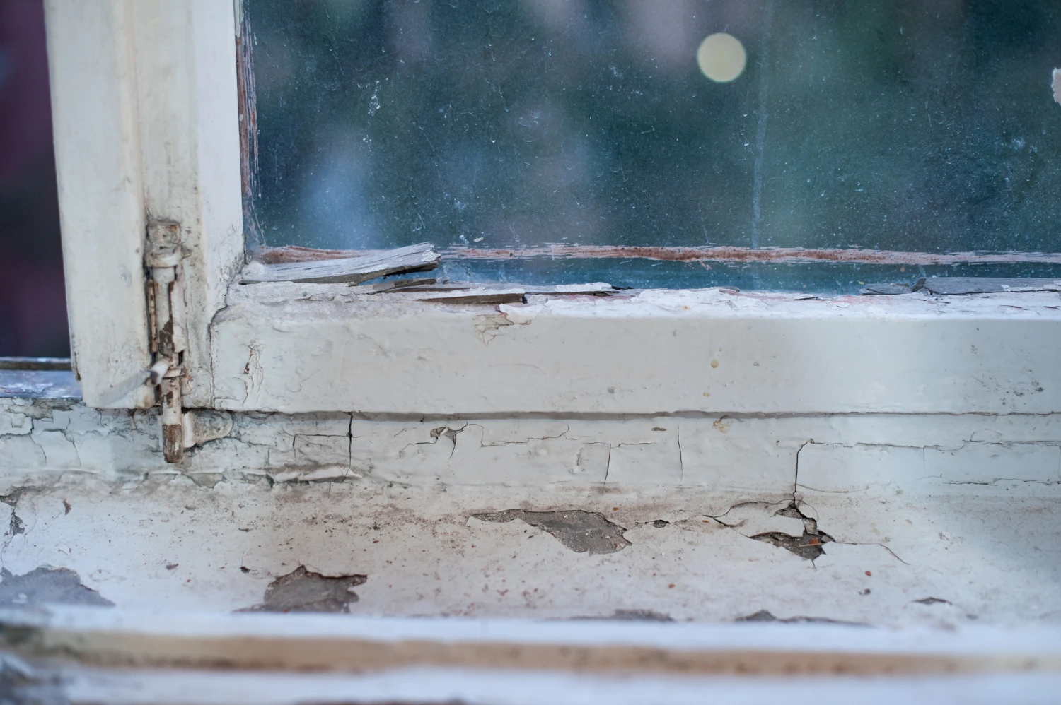 5 Signs That It's Time To Replace The Windows in Your Home